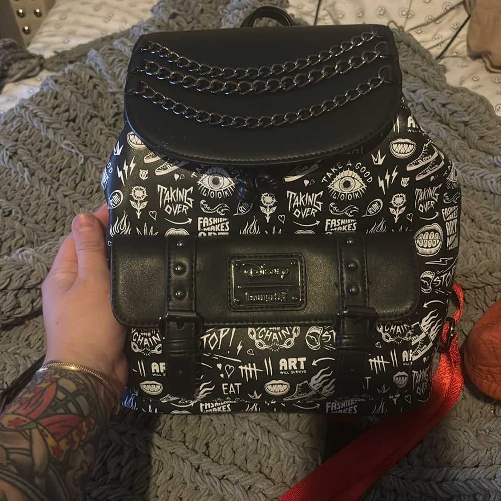 Cruella Loungefly Backpack - Gem